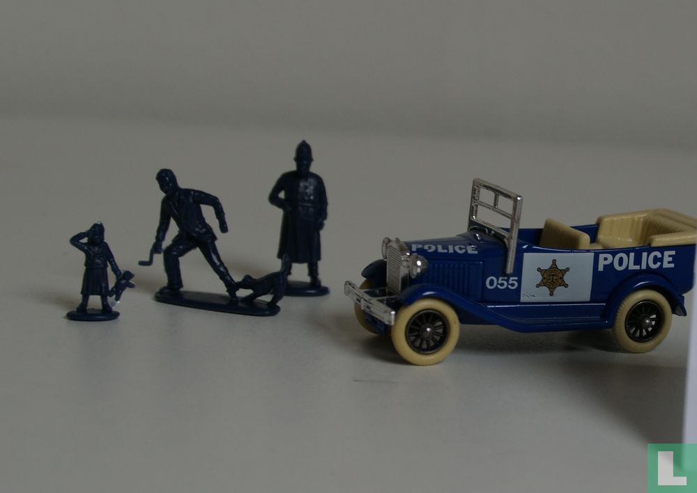 Ford Model-A Car 'Police' DG009000b (1984) - Lledo - LastDodo