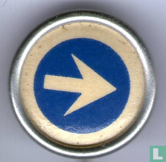 verplicht rechts af slaan - Verkeersborden - LastDodo