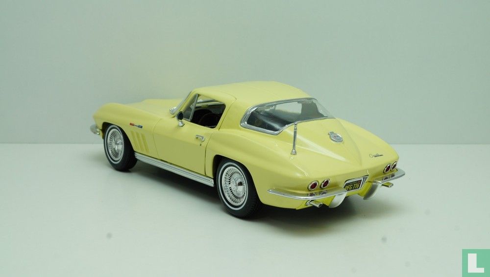 Chevrolet Corvette Coupé ma31640y - Maisto - LastDodo