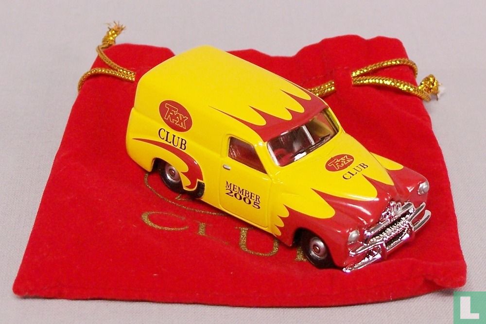 Holden FJ Panel Van TG01E (2005) - Trax - LastDodo