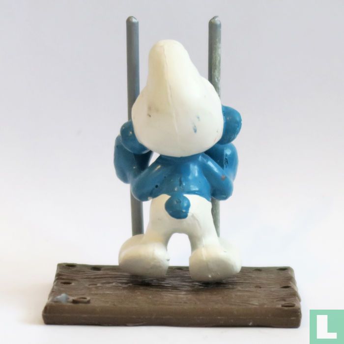 Smurf in cage 4.0212 e - Smurfs, The - LastDodo