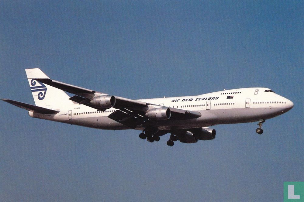 ZK-NZZ - Boeing 747-219B - Air New Zealand 163 - Civil aircraft ...