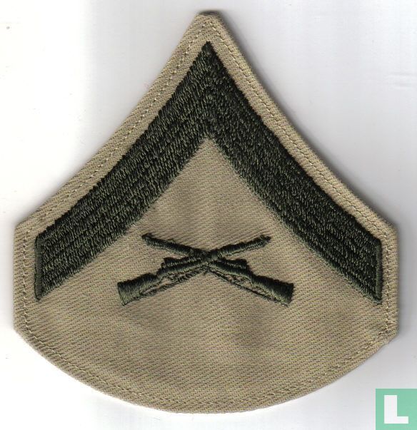 Lance Corporal Cloth Shoulder Rank Insignia - Armed Forces - LastDodo