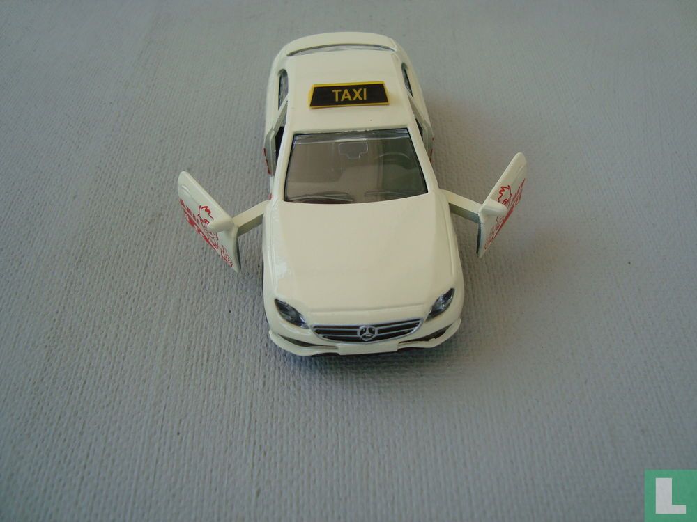 Mercedes-Benz E350 Taxi 1502 - Siku - LastDodo
