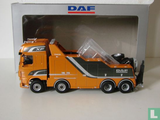 DAF XF Super Space Cab 2016 8x4 wrecker 02-1736 - WSI - LastDodo