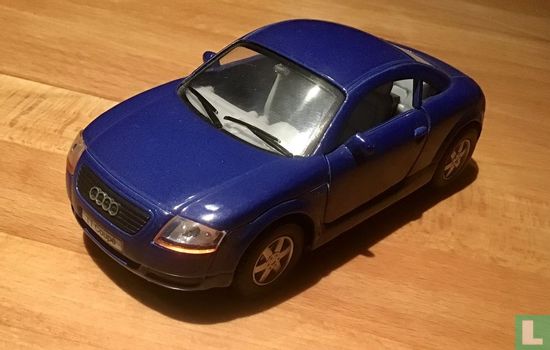 Audi TT - Kinsmart - LastDodo