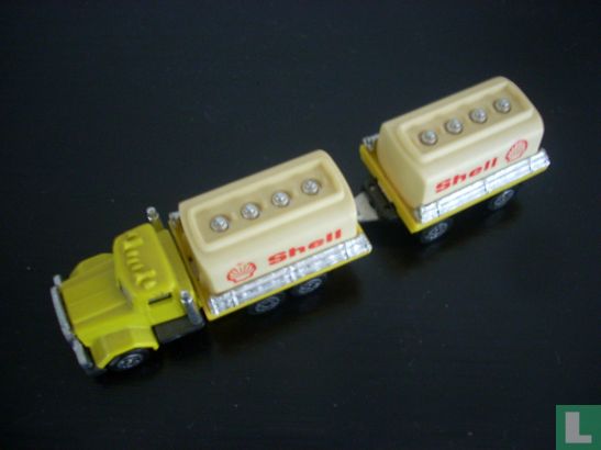 Kenworth Shell Tanker J-206 - Corgi (Corgi Toys) - LastDodo